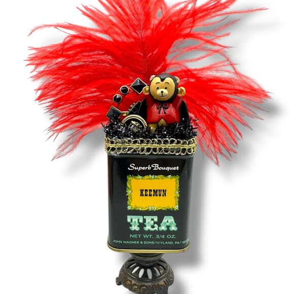 Holiday | Halloween Wagner Tea Tin Vampire Assemblage Hallmark Merry ...